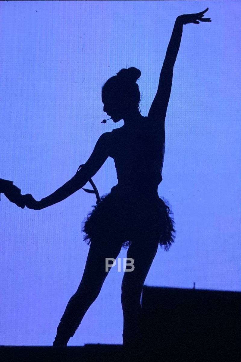 Pannkpop On Twitter Netizens Talk About Blackpink Jennie Performing