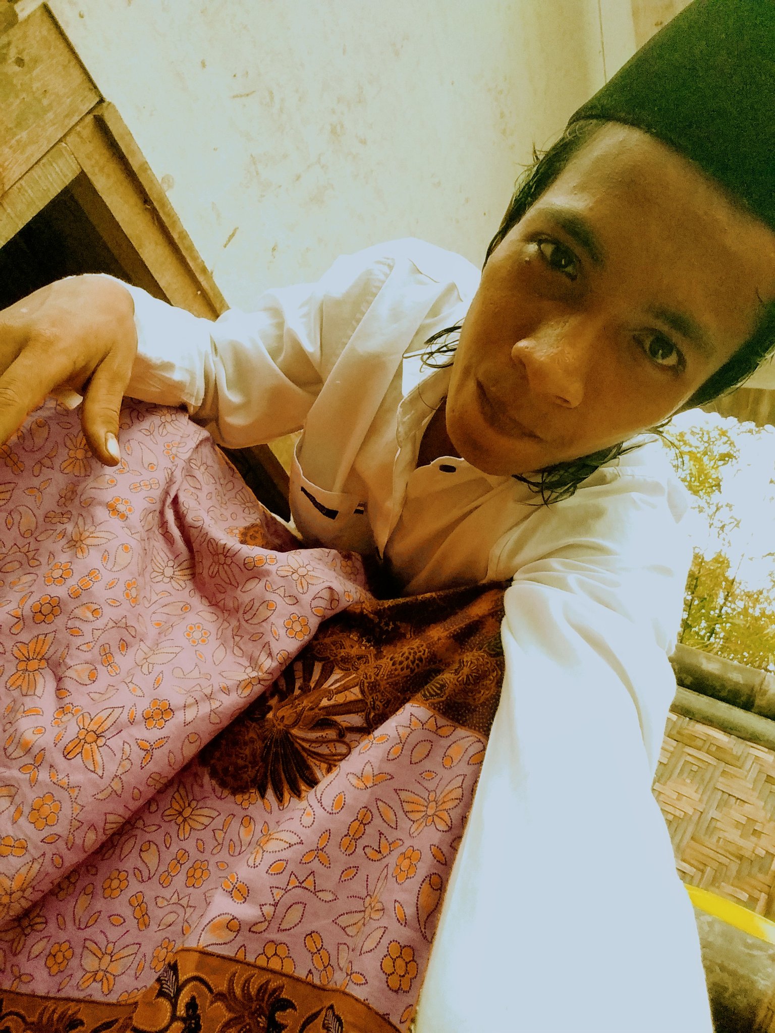 sarung batik enak (@BatikEnak) / Twitter