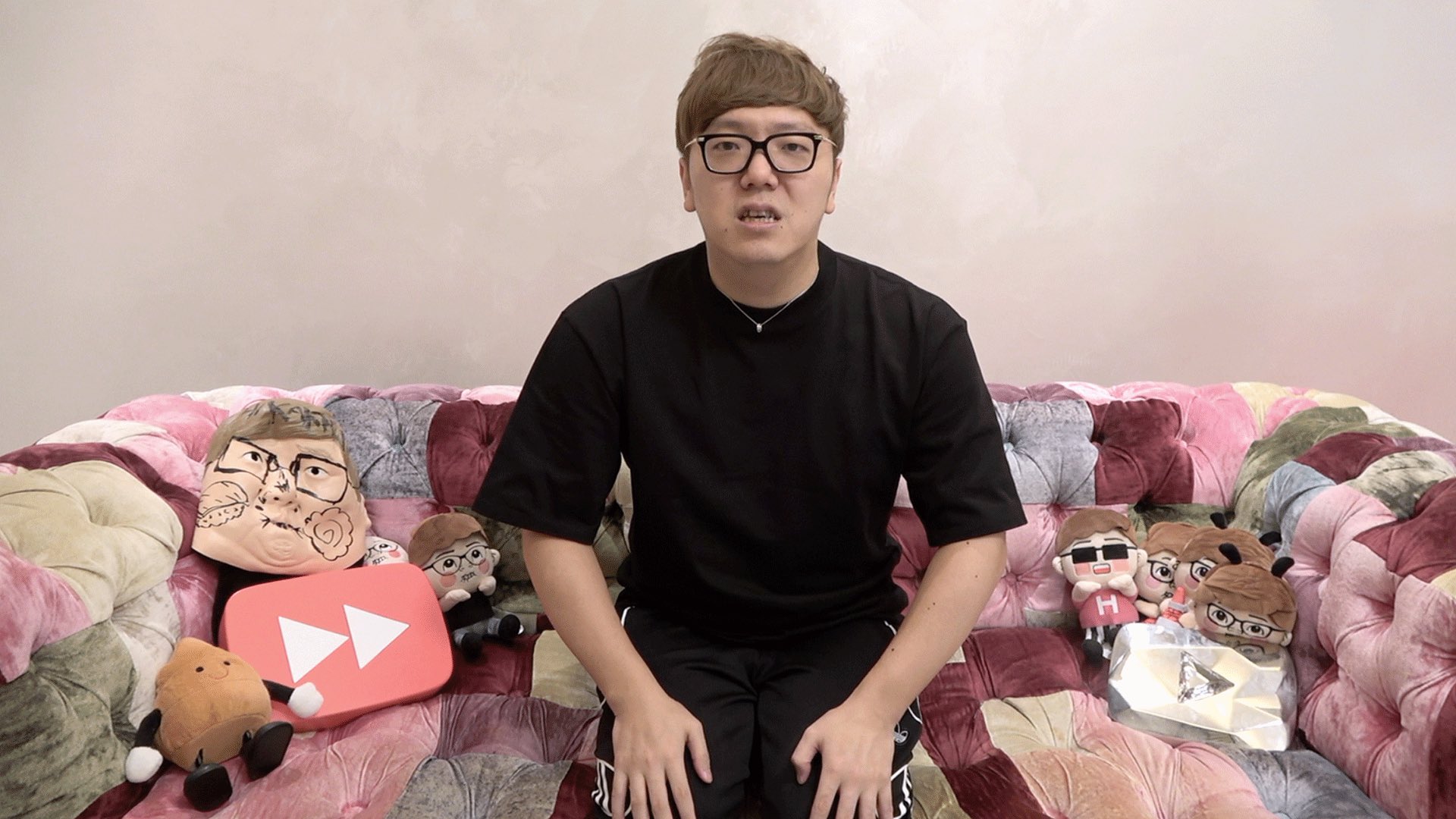 HIKAKIN😎ヒカキン 【YouTuber】 on Twitter: "ケチキンTV https://t.co/Kyy0tJyv8i @YouTubeより https://t.co ...