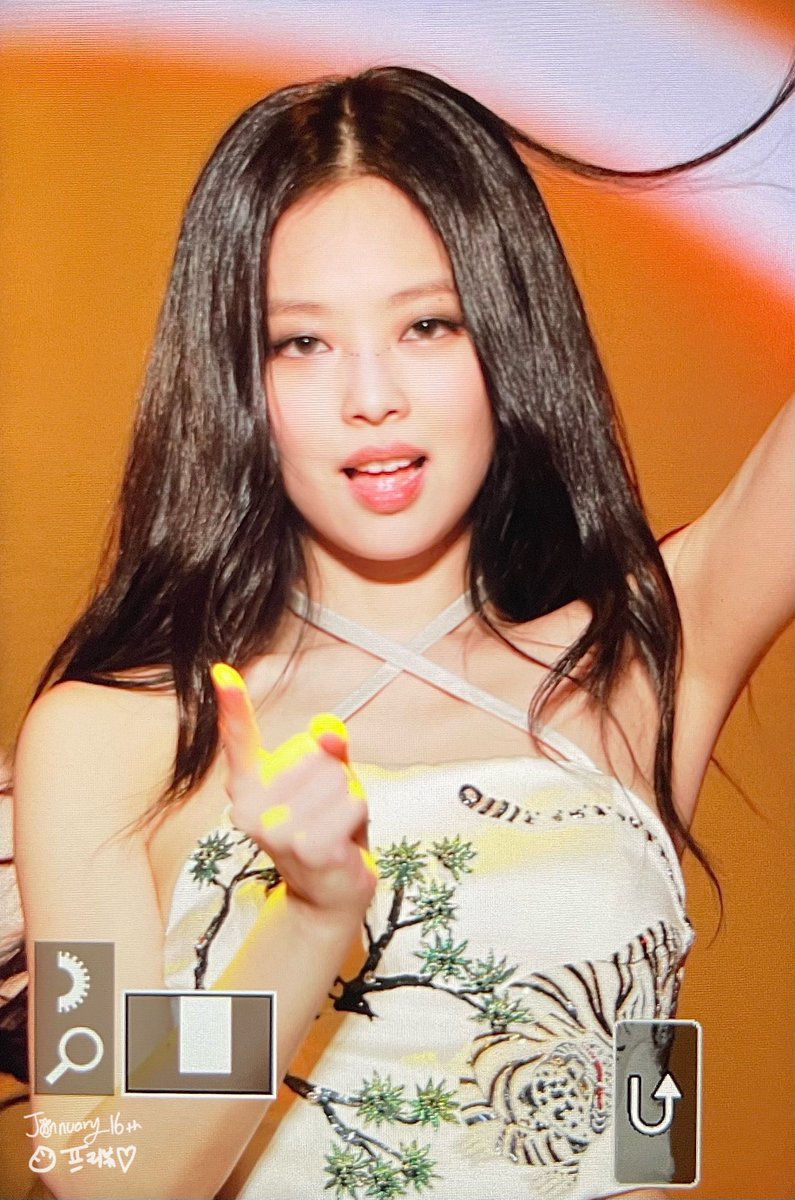 (SLOW) JENNIE THAILAND ☁️ on Twitter: "RT @BP_Jennie_0116: 221016 #블랙핑크 #제니 #BLACKPINK #JENNIE ...