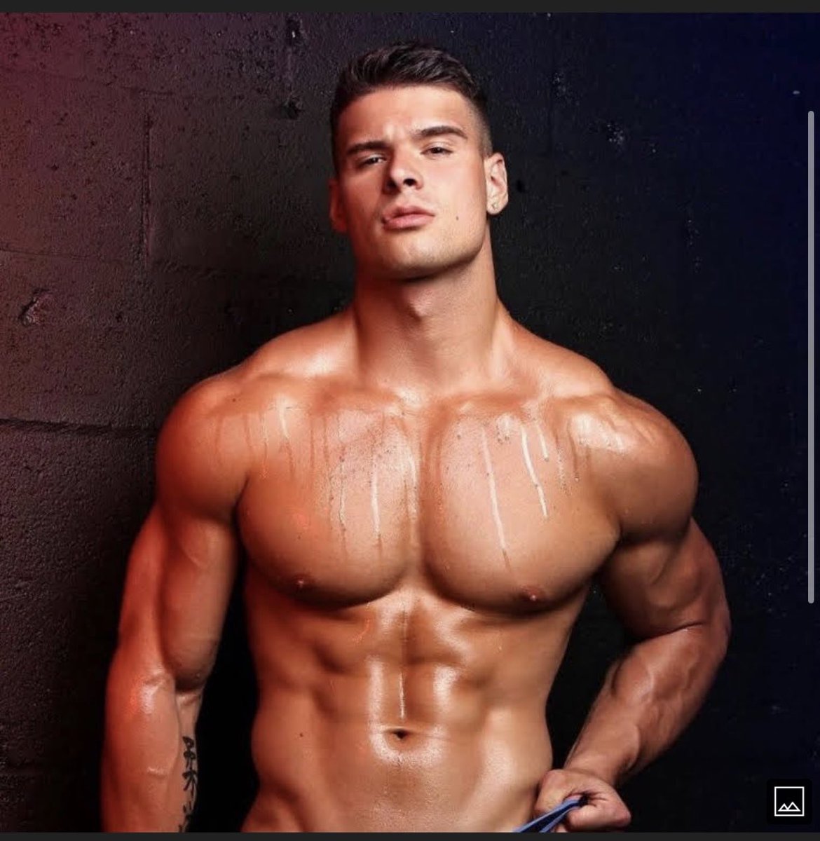 Hot Dudes Good Mood 🇺🇦 on Twitter: "RT @DominicanBoy19: