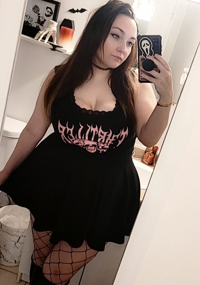 🎃 🦇 Mae 🦇🔪 on Twitter: "Please don't kill me Mr. Ghostface, I wanna be in the sequel!"