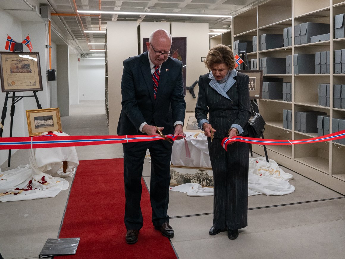 Royaltyspeaking on Twitter: "On Friday, Queen Sonja opened a new special collections vault at St ...