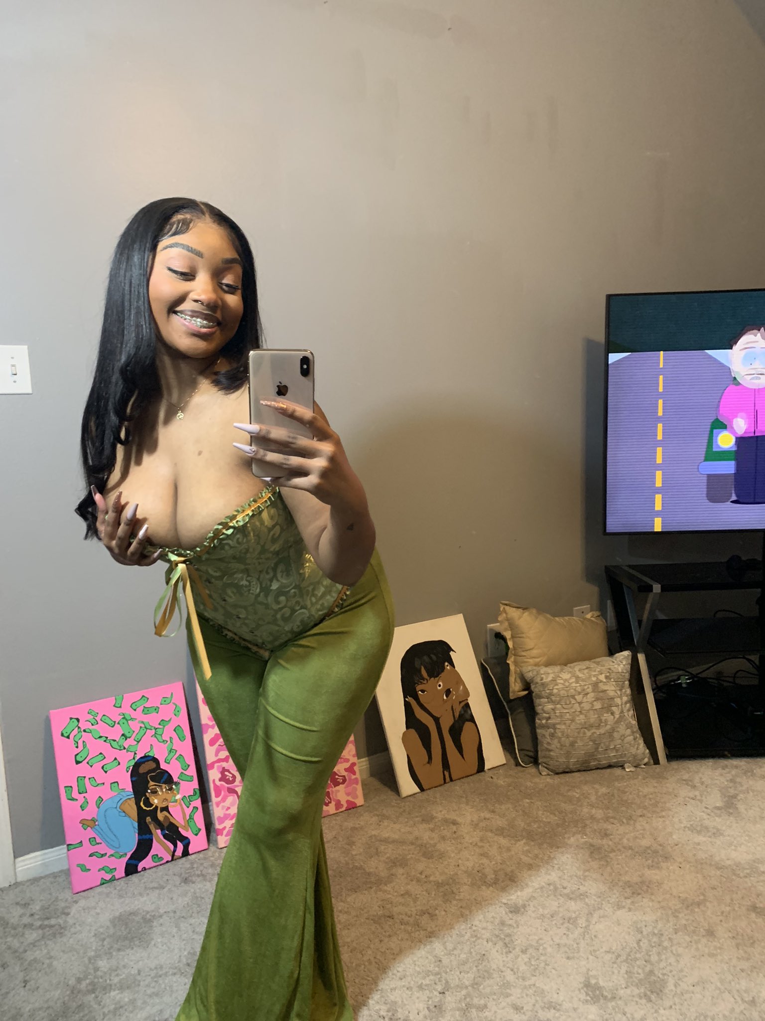 Ayan🚀😵‍💫 on Twitter: "Don’t you love the color green https://t.co/w0wQscw25Y" / Twitter