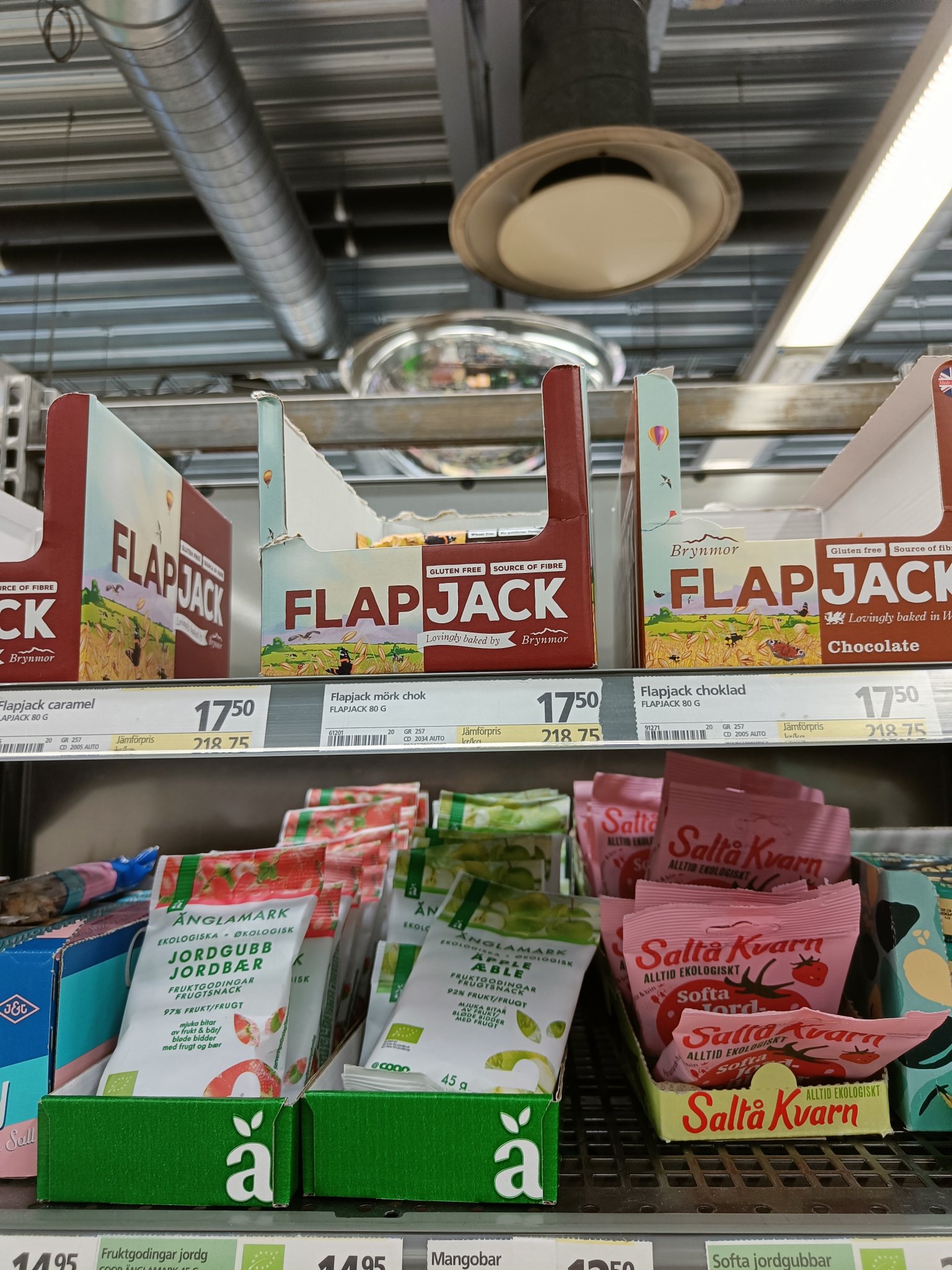 Eve-Odette 🍄 semi-hiatus on Twitter: "Everywhere i go i see him https://t.co/wLe75TRSGI" / Twitter