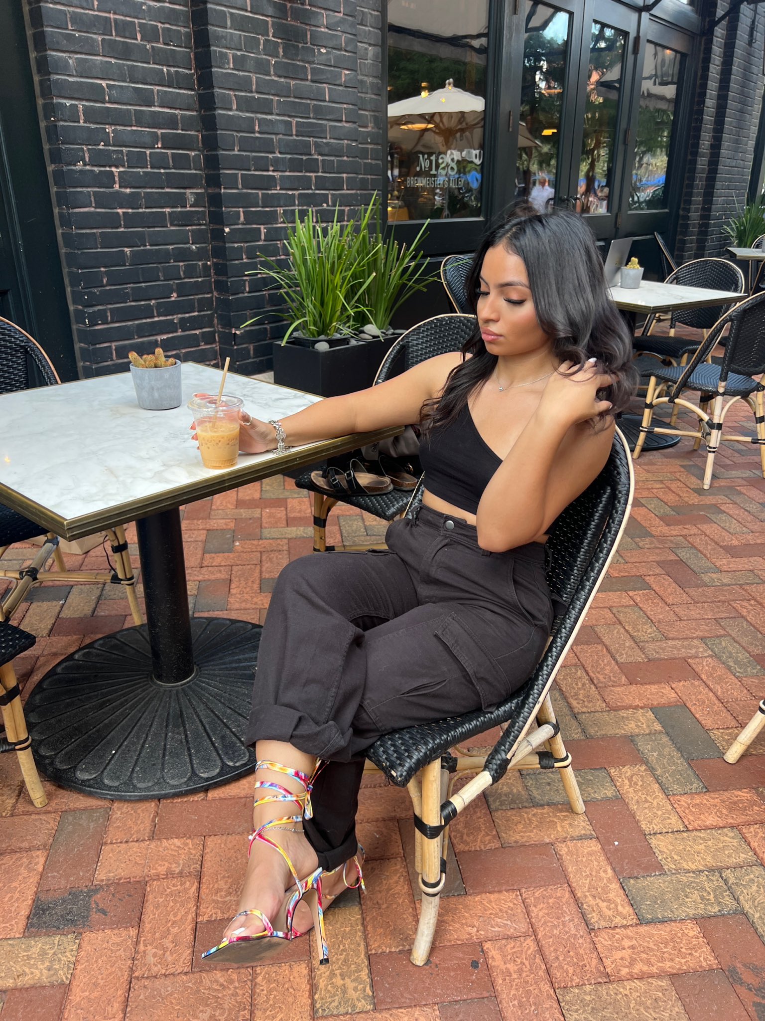 𝐿𝑒𝑥𝑖 𝐷𝑎𝑛𝑖𝑒𝑙𝑙𝑒 on Twitter: "Coffee date ? https://t.co/Zv0C0SbIg4" / Twitter