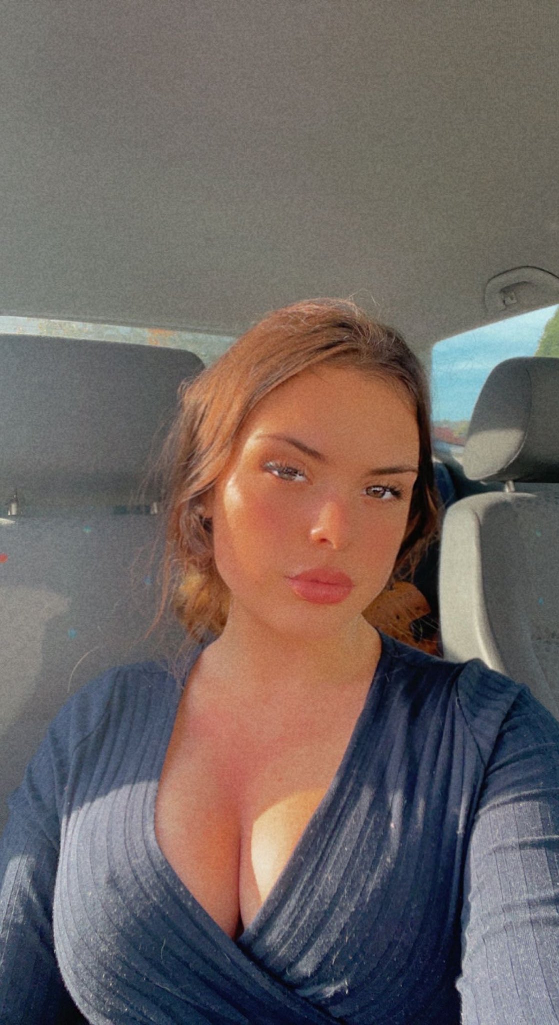 GODDESSLEA 3,7K 🔥💸 on Twitter: "mitte des monats und einige loser haben ihr gehalt bekommen wird ...