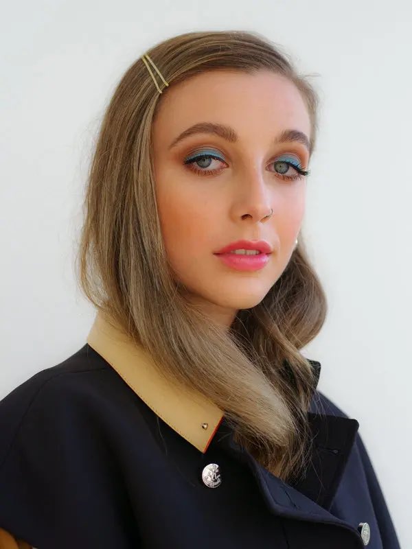 「this is the craziest voice actor reveal 」|greerのイラスト