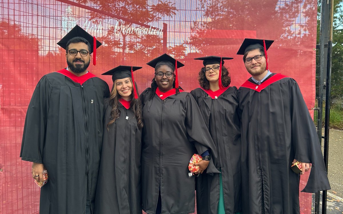 York University on Twitter: "Photo Dump: Fall Convocation 2022 was amazing! It was filled with ...