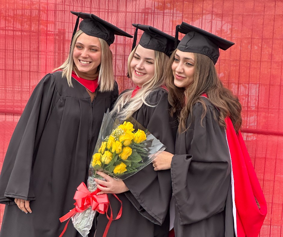 York University on Twitter: "Photo Dump: Fall Convocation 2022 was amazing! It was filled with ...