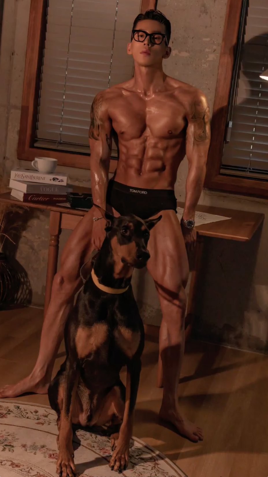 FOREST ALBUM 🏳️‍🌈🕊️🇺🇦 on Twitter: "一位带眼睛的帅帅的小哥｜时装和护肤博主👉BOWLOW客串内裤男模｜IG：dujiin｜ https://t.co ...