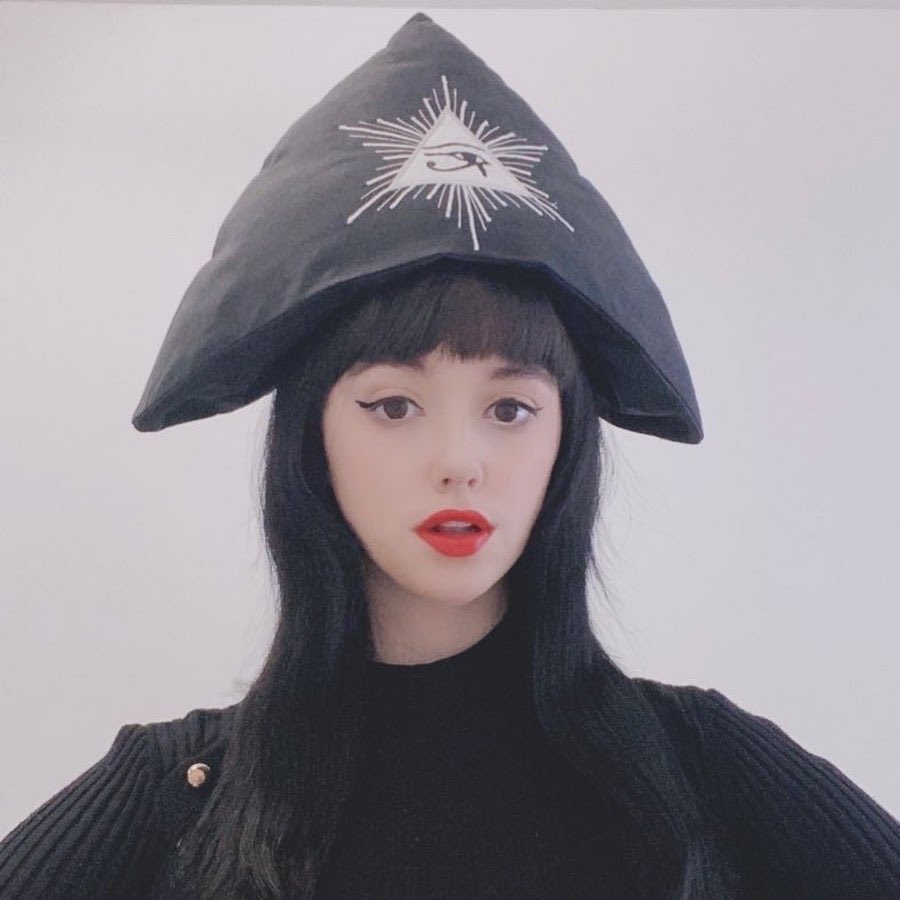 Luke Marshall's Threads – Thread Reader App