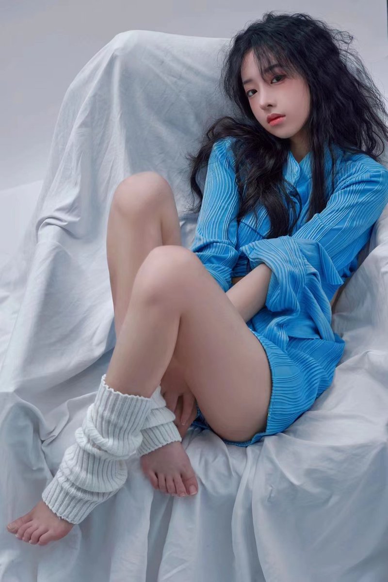 Proud Fox(露出服装设计) on Twitter: "天哪，人间娃娃～纯欲美少女😍 听说她要来咱proudfox的直播间啦😘 值得期待 户外露出装店铺链接：https ...