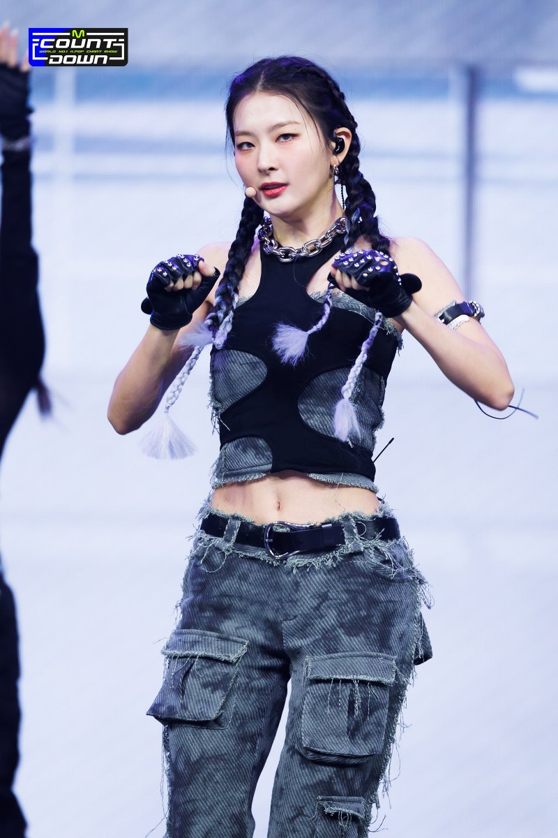 SeulRene슬린 Daily &⃝ on Twitter: "|OFFICIAL| 221013 [🐻] Mnet M Countdown - SEULGI 28 Reasons # ...