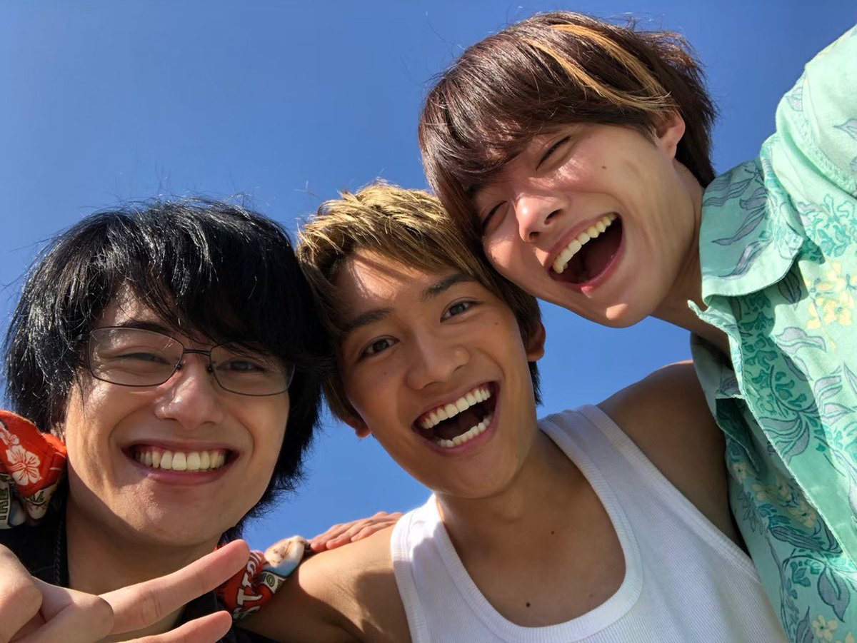 Transitions 🌩 🌈Smile again (@transitions0101) / Twitter