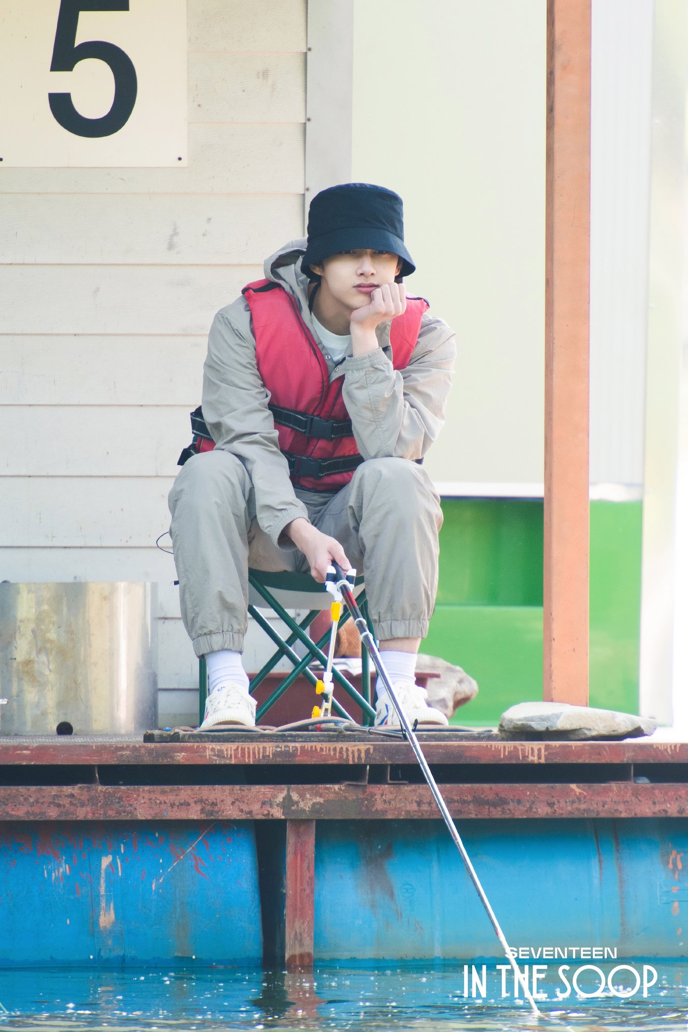 세븐틴(SEVENTEEN) on Twitter: "'SEVENTEEN IN THE SOOP MAKING PHOTOBOOK' PREVIEW Cuts #1 Release [GL ...