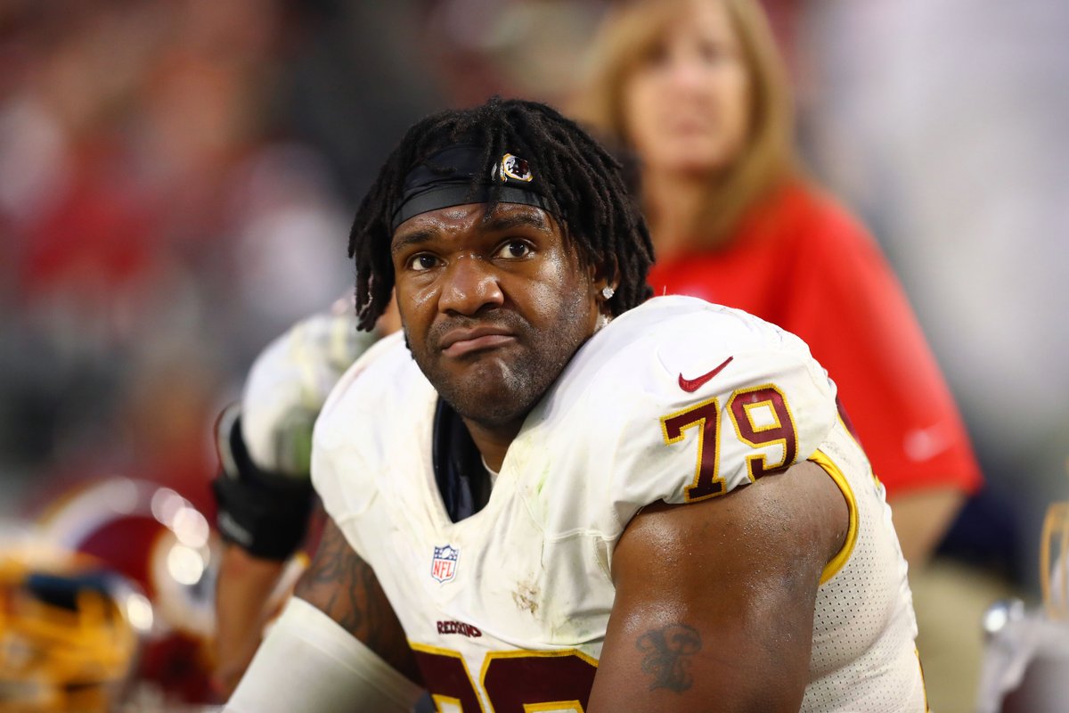 ᑭᖇO ᖴOOTᗷᗩᒪᒪ ᒍOᑌᖇᑎᗩᒪ 🏈 on Twitter: "I am positive that Ty Nsekhe was Jason Bourne's first kill ...