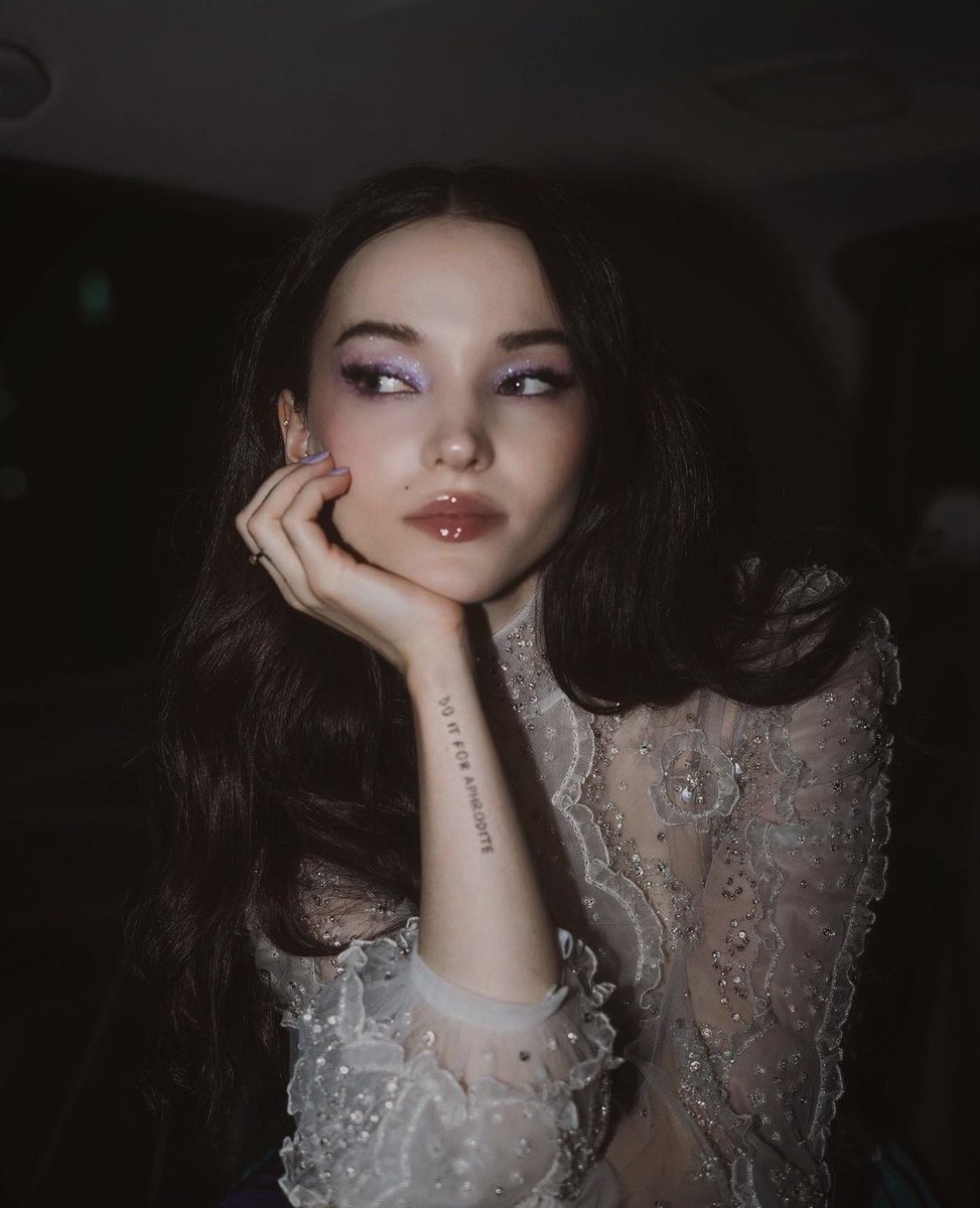 Dove Cameron Brasil (fã-clube) on Twitter: "RT @PopCrave: Dove Cameron looks amazing in newly ...