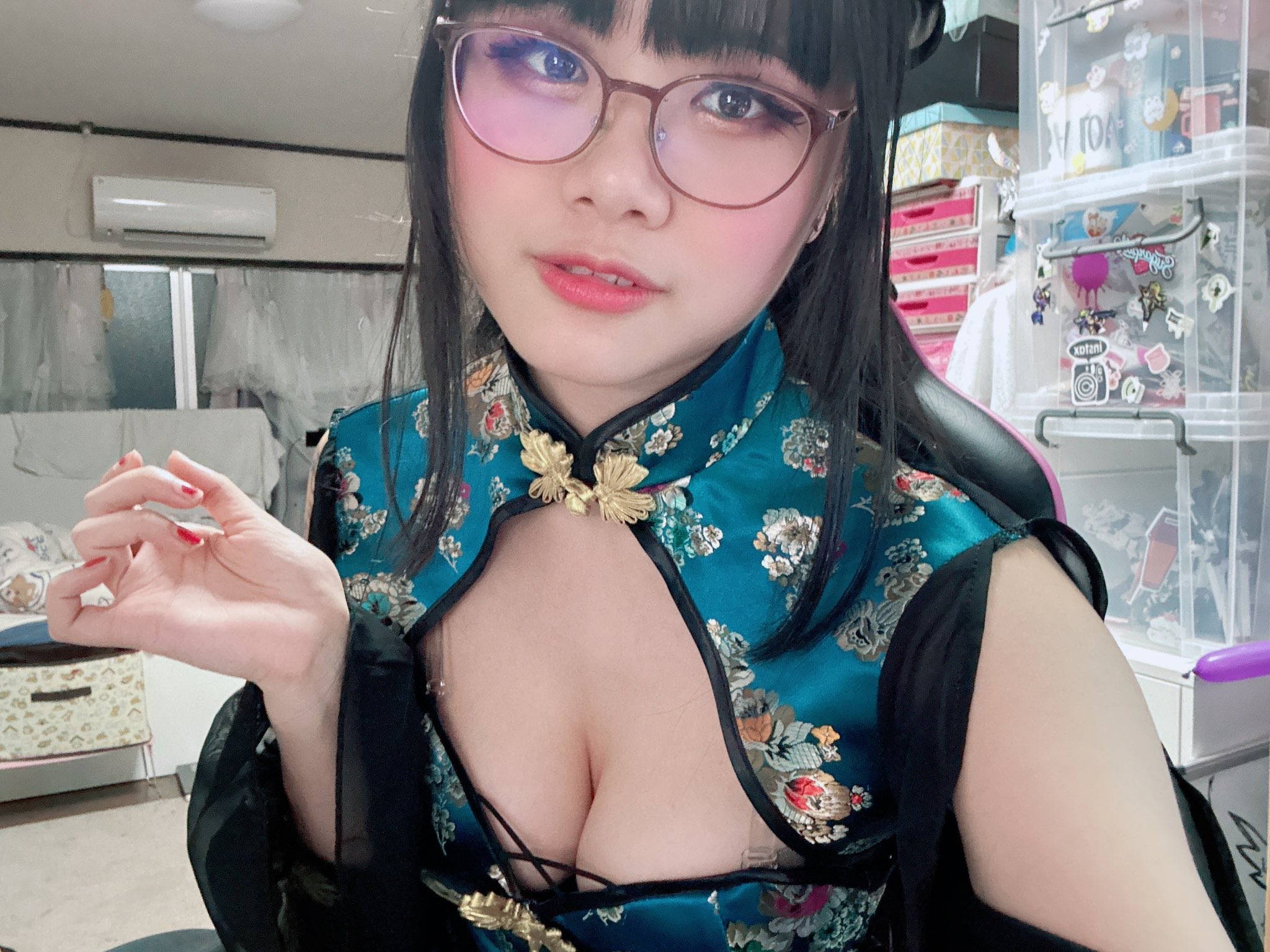 Canniny on Twitter: "Day 18 Chilling at home today Forget to take a picture before take contact ...