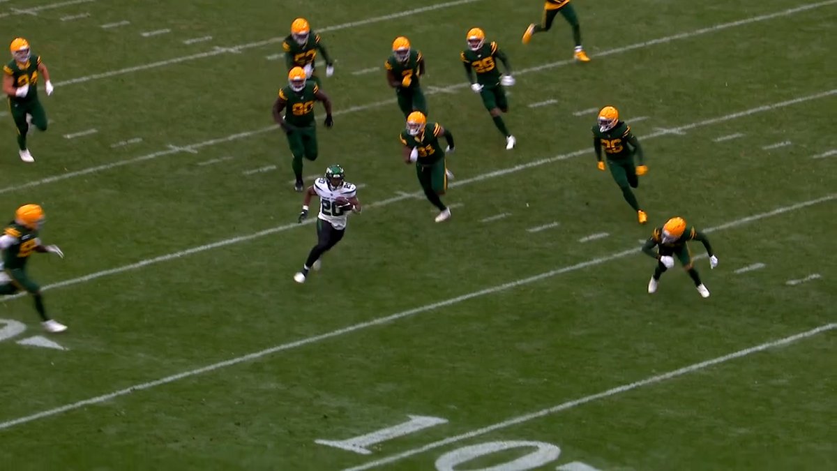 NFL on Twitter: "lol @BreeceH (h/t @TylerIanKirk)"