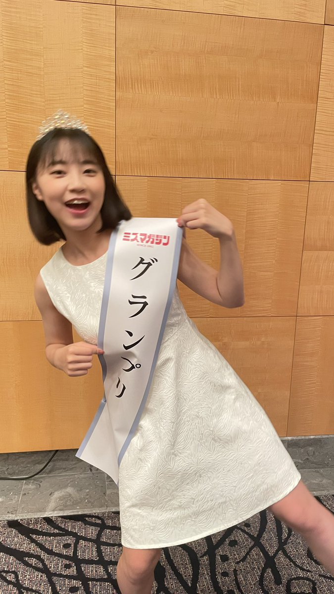 咲田ゆなゆーなてん On Twitter 朝起きたらフォロワーさん2000人超えてた〜🤍ありがとうございます! これから色々なこと頑張っていくので、これからもよろしくお願いします🌷