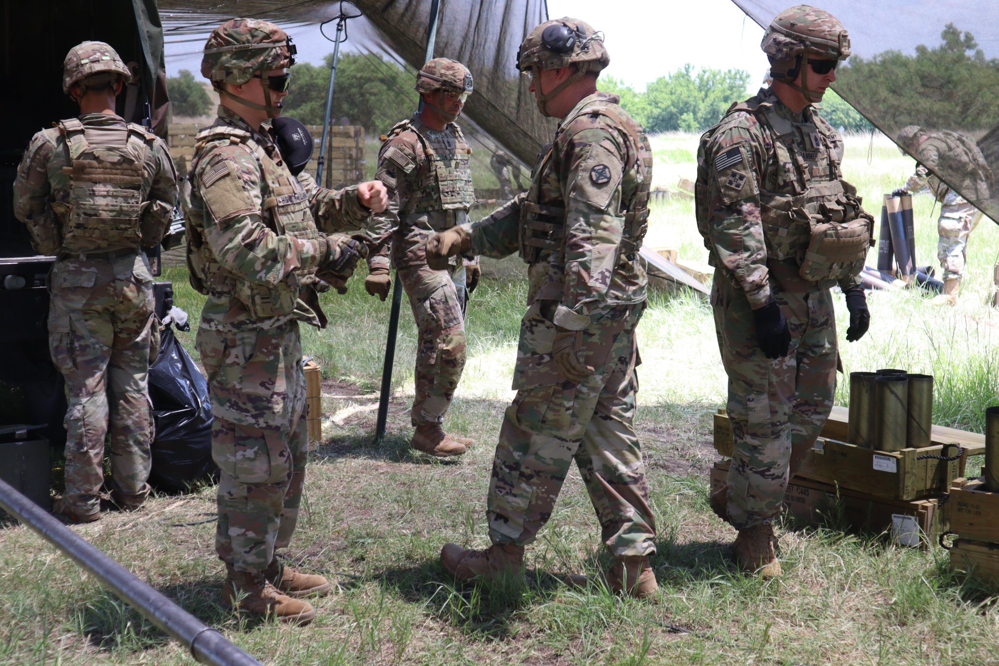 US Army Fort Sill on Twitter: "Knuckles! 👊 #FiresStrong #TeamSill #CallToService @USArmy @TRADOC ...