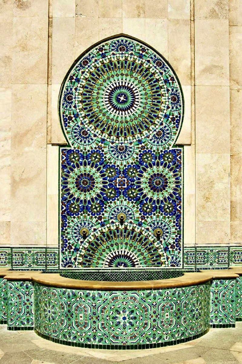 Moroccan design is all about colour, texture & fluid lines. It is a ...
