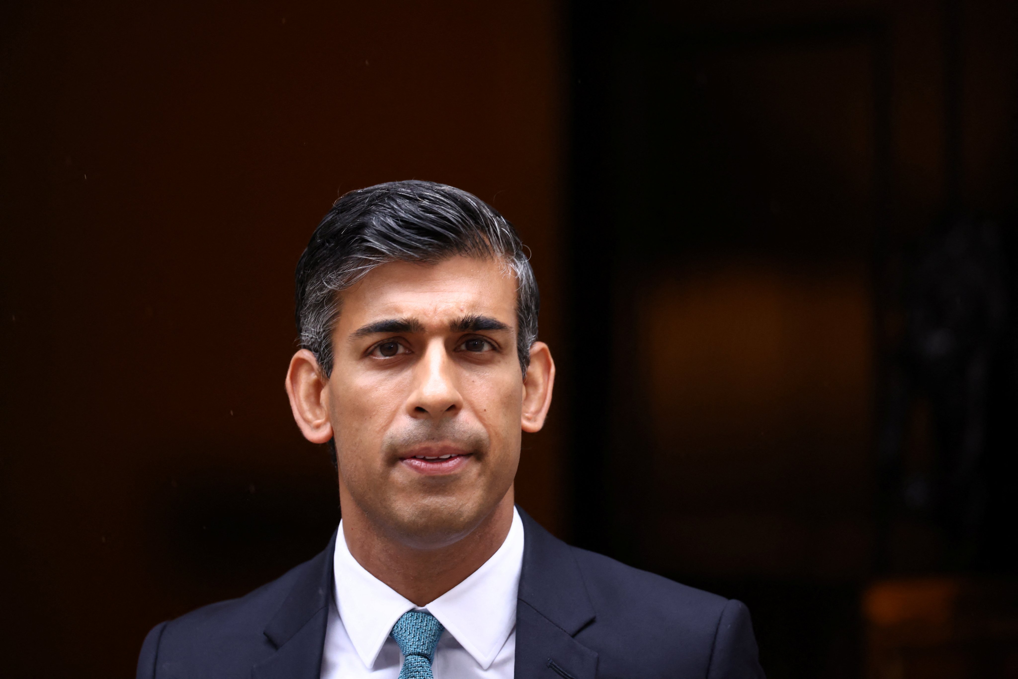 Prime Minister will reimpose fracking ban, No 10 confirms / Twitter