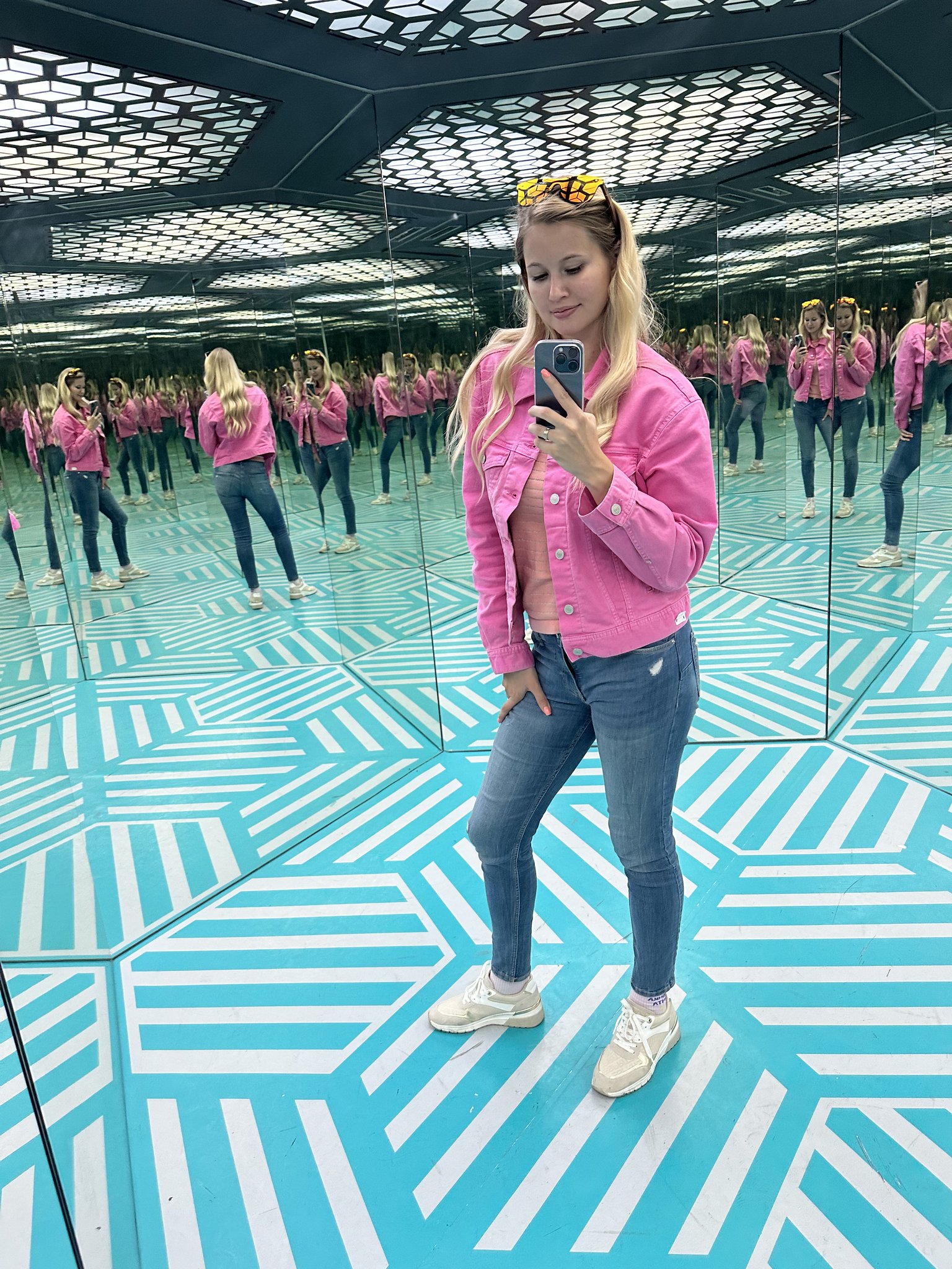 TW Pornstars - Stella Cardo. Twitter. Have a wonderful day! 💋. 10:04 AM - 19 Oct 2022