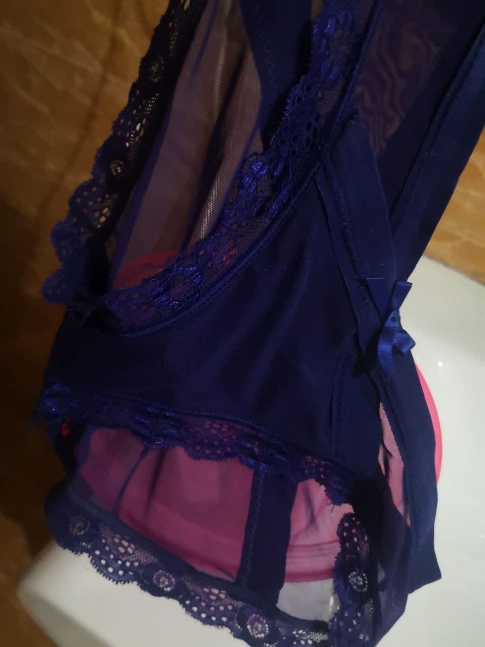 恋物专家 On Twitter 群友投稿在一个小区里的群租房,潜入卫生间拍到的内裤 准备洗的 。知道地方了下次可以继续去扫货了 这次时间不对 所以没怎么拍。有喜欢的同好可以进群一起交流