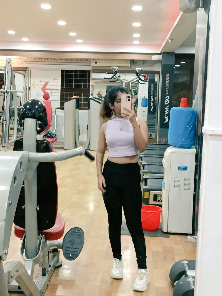 Tanvi Jasmine on Twitter: "Pov I'm your gym crush ;) https://t.co/8FffOa1FtO" / Twitter
