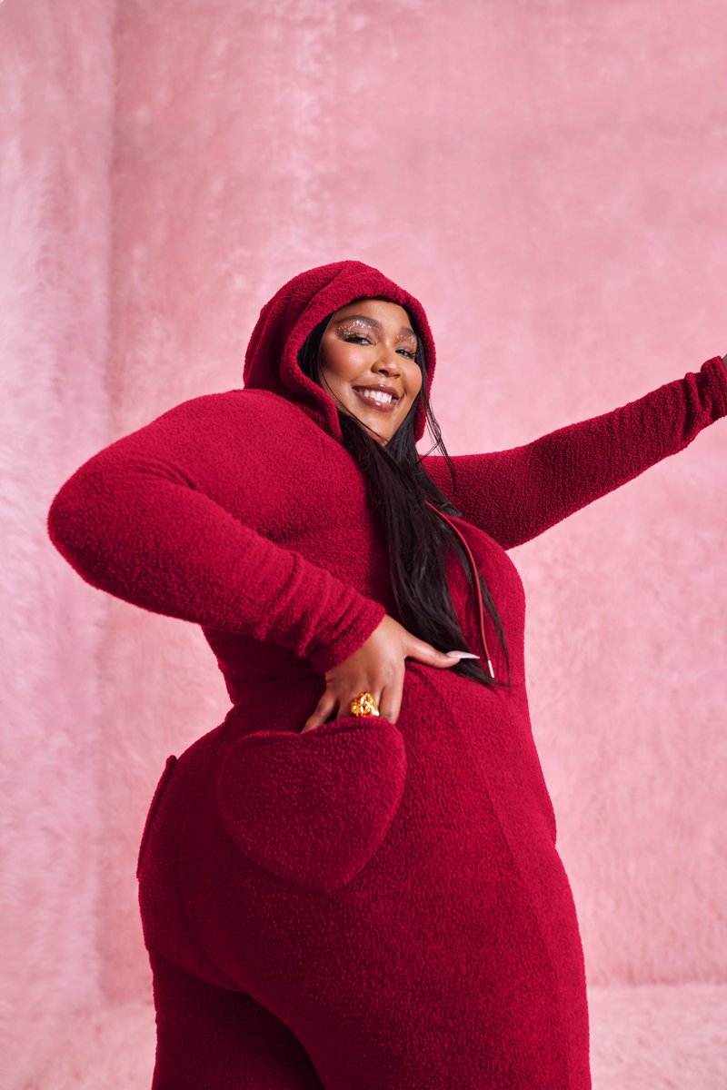 Pop Crave On Twitter Lizzo Looks Beautiful In Photos For Her New