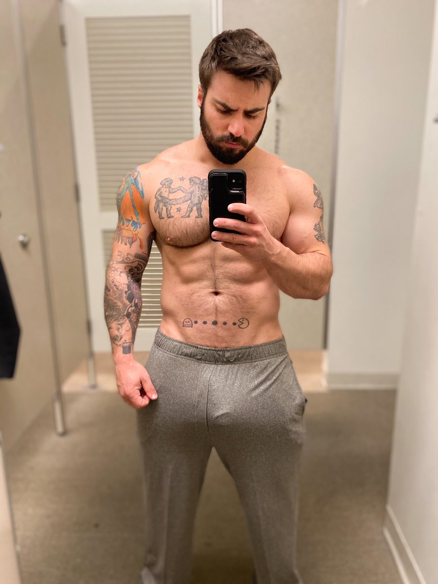 Brandt’s Boy Jordan on Twitter: "Is it grey sweatpants season yet 🤔 Full vids on http ...