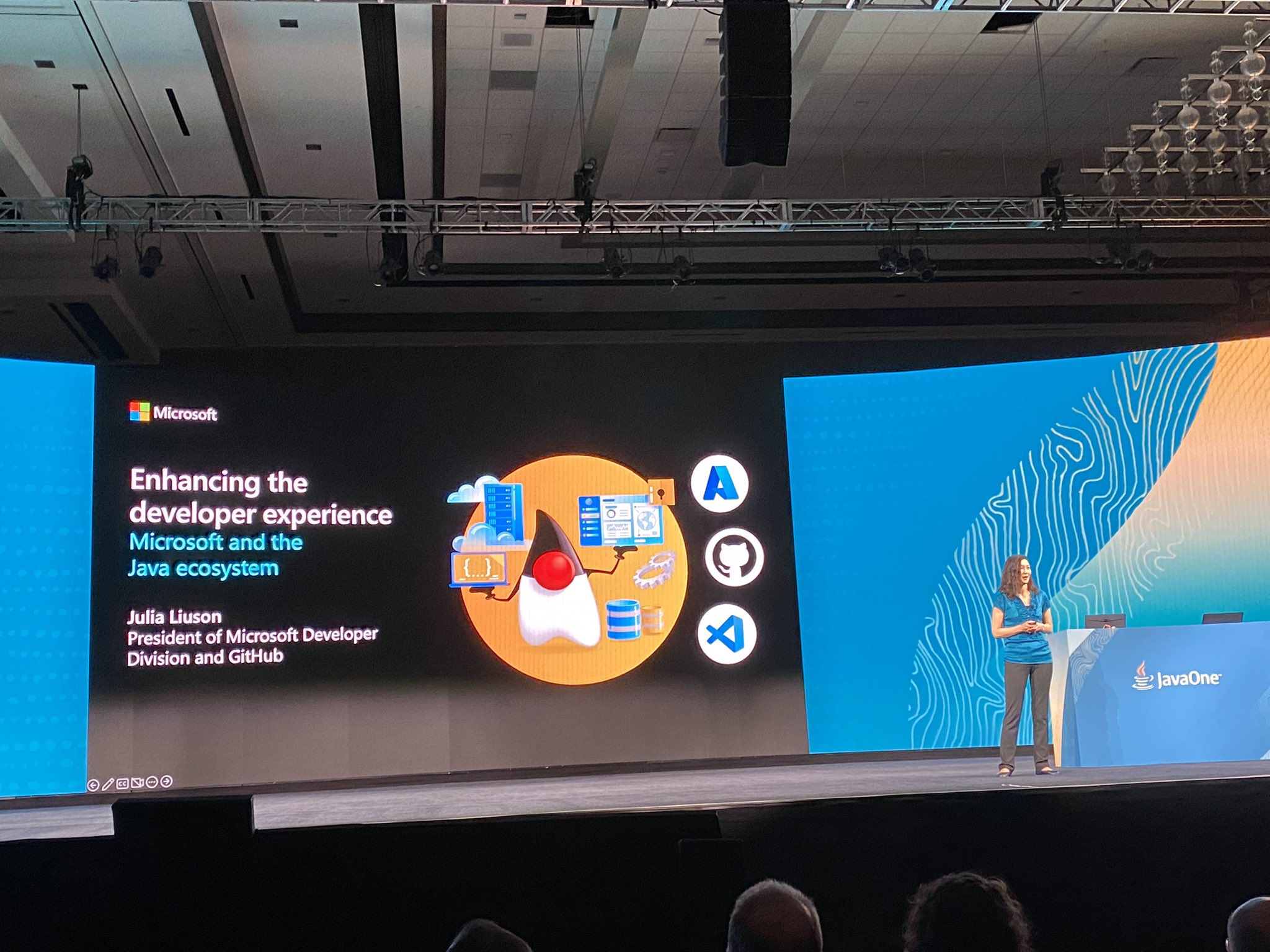 Brian Benz on Twitter: "The @java technical keynote has begun at @JavaOne ! @microsoft president ...