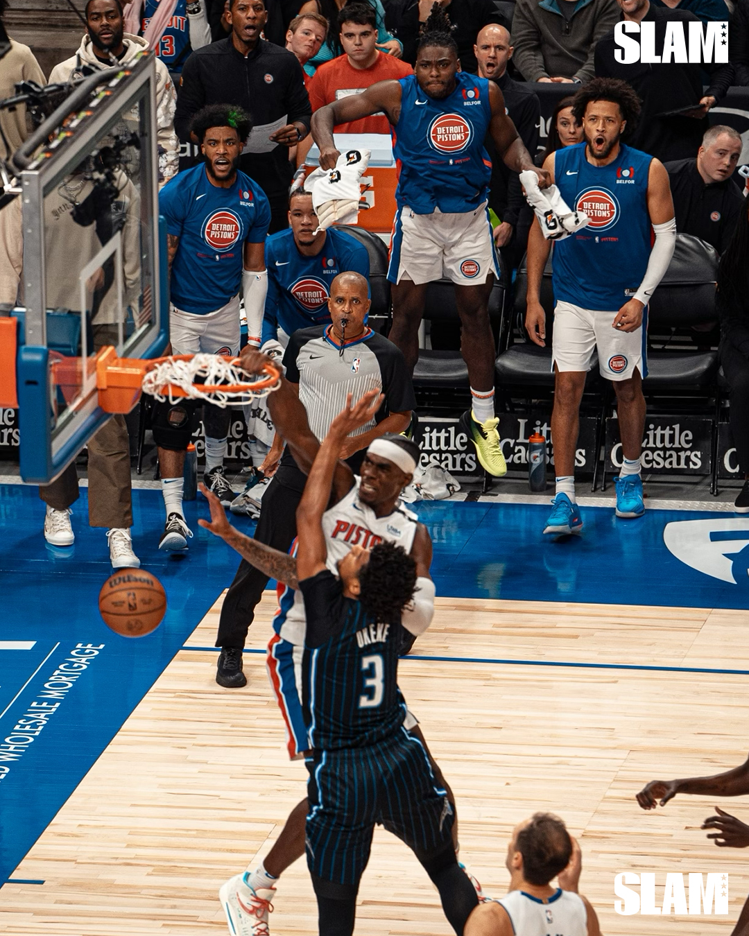 SLAM on Twitter: "Peep the Pistons' bench reaction to Jalen Duren's poster. 📸: @bpbeattie https ...