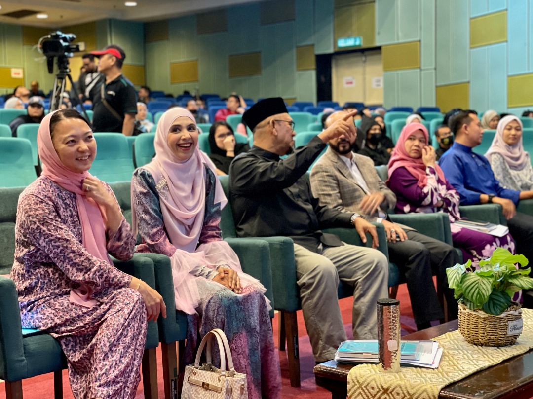 Hannah Yeoh on Twitter: Hannah Yeoh on Twitter: