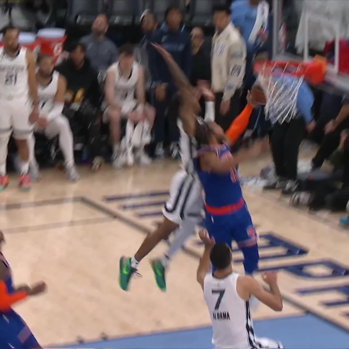 JA CHASE DOWN BLOCK 😳 ESPN @espn