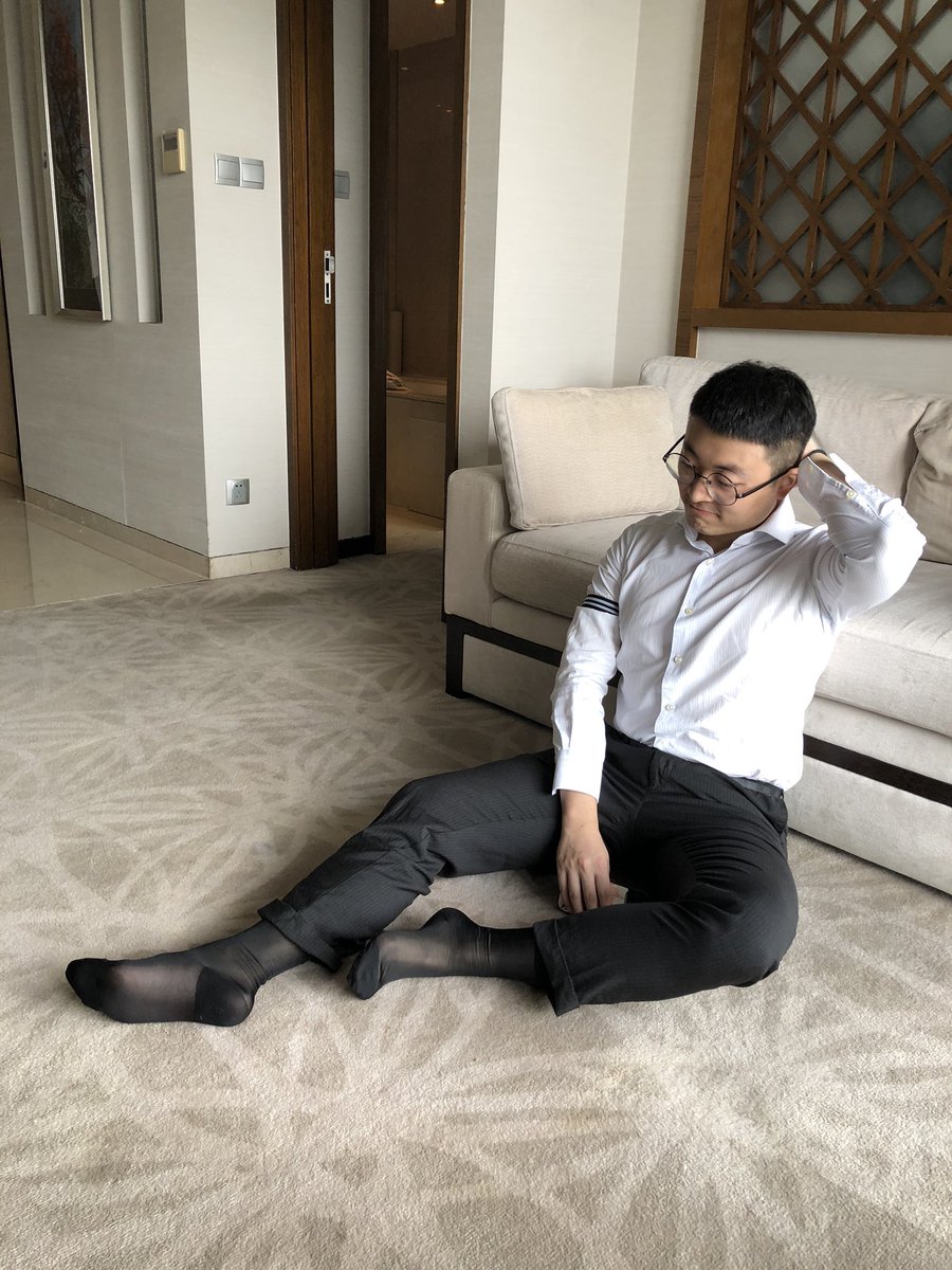 小恶魔太一 On Twitter 累得想瘫在沙发上啥事不干
