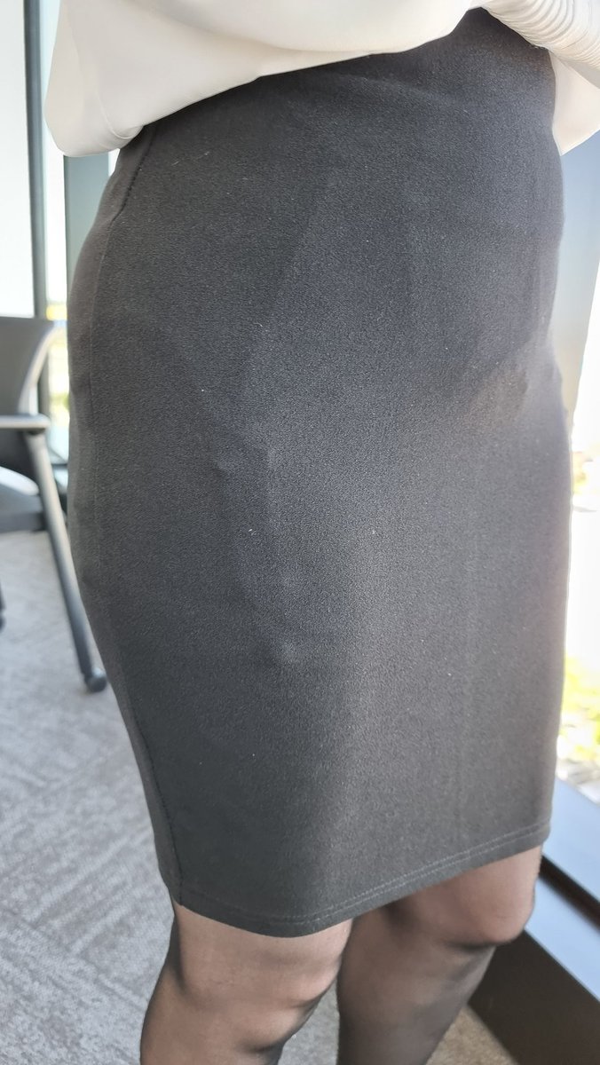 Ff Stockings On Twitter Rt Str8 Seams Some Clear Suspender Bumps