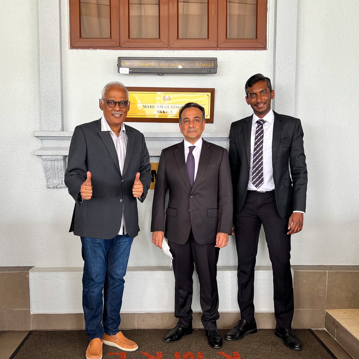 Charles Santiago on Twitter: "I’m with Malik Imtiaz and Surendra Ananth at the KL High Court ...