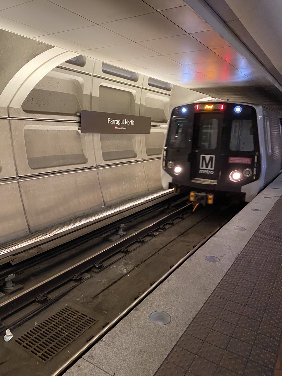 Randy Clarke 🚌🚊🚍 on Twitter: "Beautiful morning for a safe @wmata 7K 🔴🚇 trip. #wmata #yourmetro"