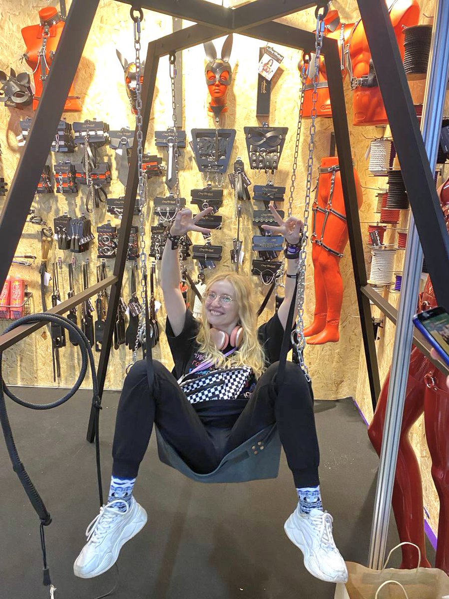 ВЗРОСЛЫЙ КОНТЕНТ On Twitter Добрый вечер