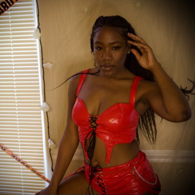 Mistress Nicky Valentine on Twitter: "#NewProfilePic https://t.co/p241oCsdkg" / Twitter