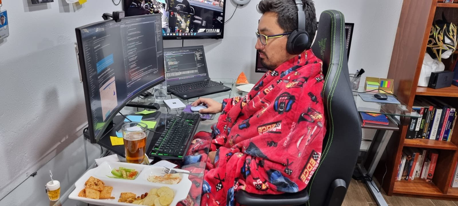 Nuup Sistemas on Twitter: "No molestar que estoy programando!! https://t.co/2KbqVNWXdm" / Twitter