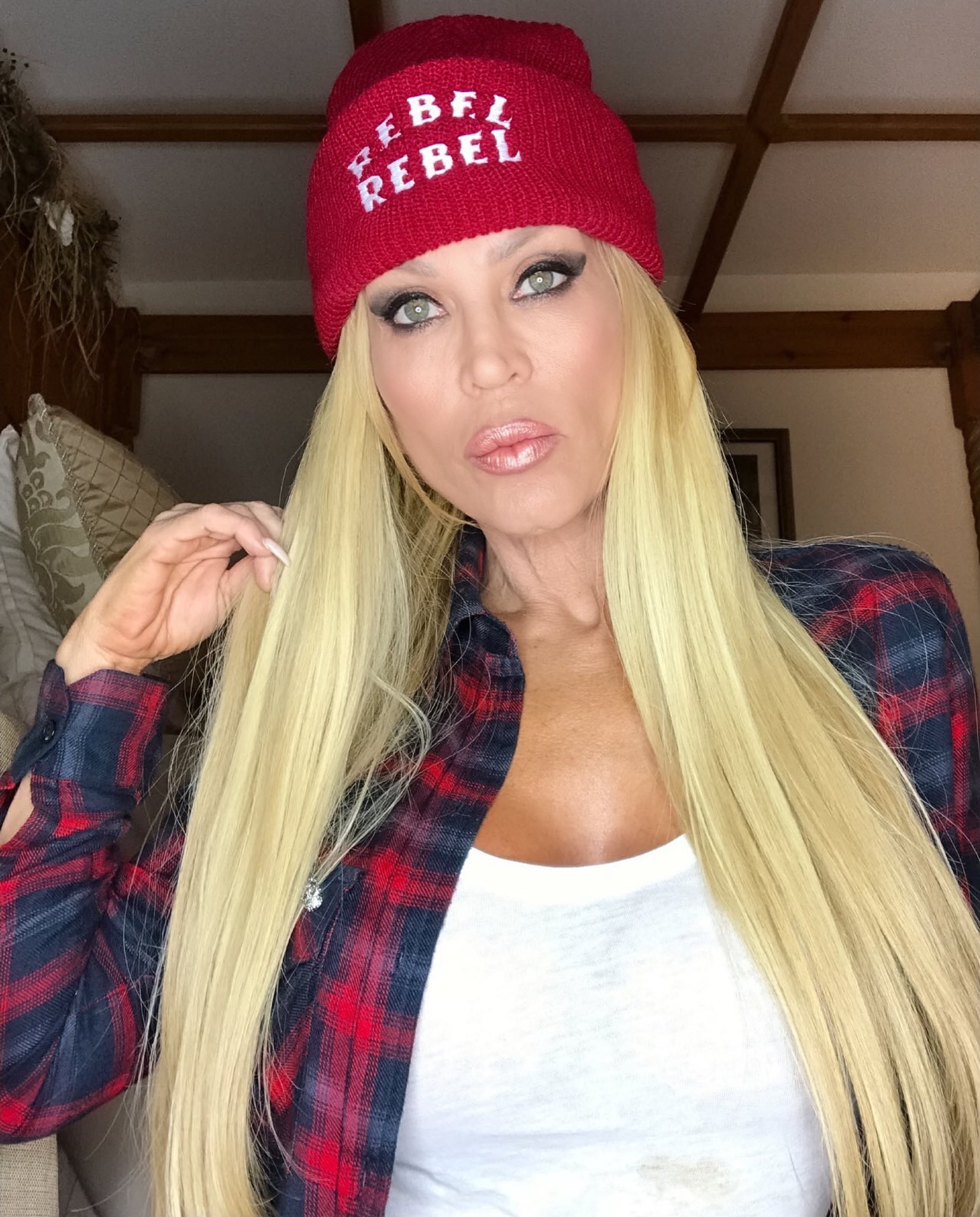 TW Pornstars - Amber Lynn ®. Twitter. Rebel Rebel Thursday Amber Lynn®️. 9:04 PM - 20 Oct 2022