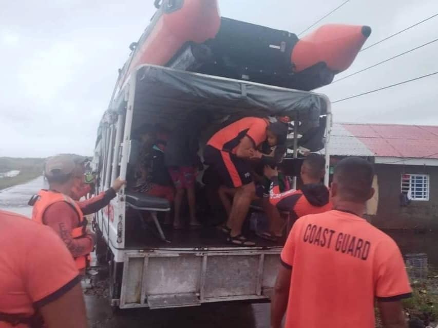 Philippine Coast Guard on Twitter: "𝐓𝐈𝐍𝐆𝐍𝐀𝐍: Inilikas ng @coastguardph Station Cagayan ang 60 ...