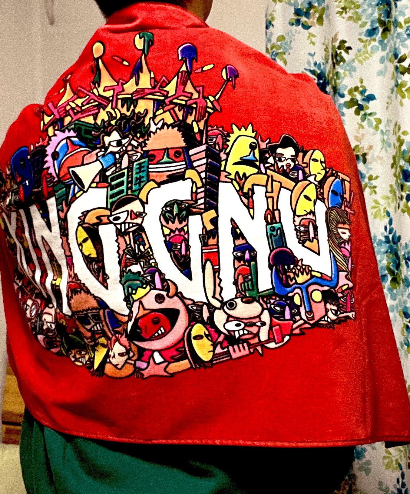 Naoki. on Twitter: "背中をKingGnu が覆ってくれるの素晴らしい👏 https://t.co/ygW0CnQjmU" / Twitter