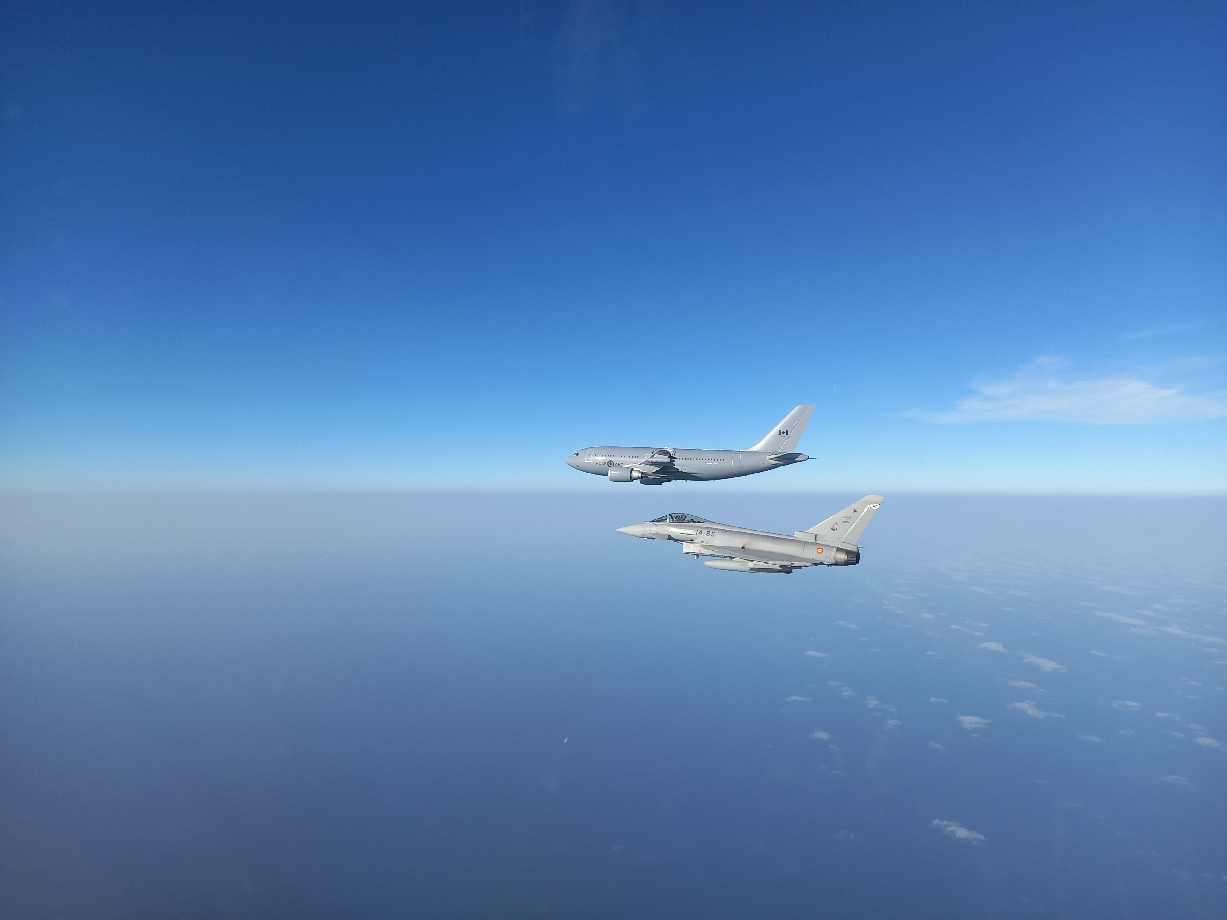 Rcaf Operations On Twitter A Rcaf Arc Cc 150t Polaris Strategic Air