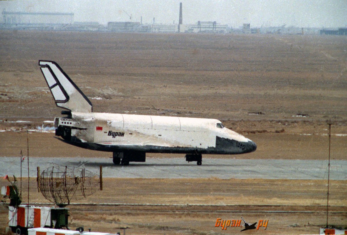 Buran vs Space Shuttle 🧵🧵🧵 In this thread I'll outline some of the ...