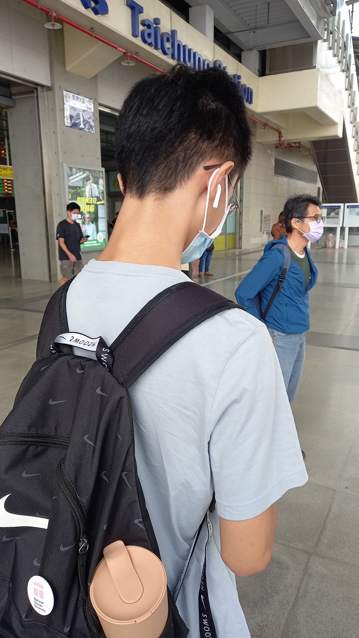 蛤蛤 on Twitter: "看看這是誰(⁎⁍̴̛ᴗ⁍̴̛⁎) https://t.co/qXLO4WZ2XP" / Twitter